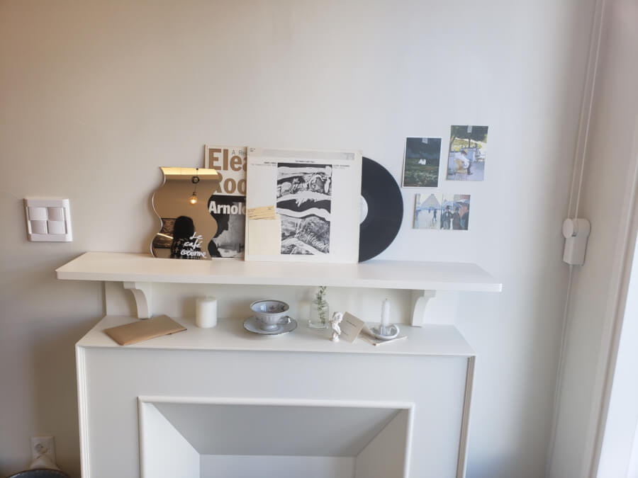 French Le Café Crème Serving European Style Pastries Goseong Guy