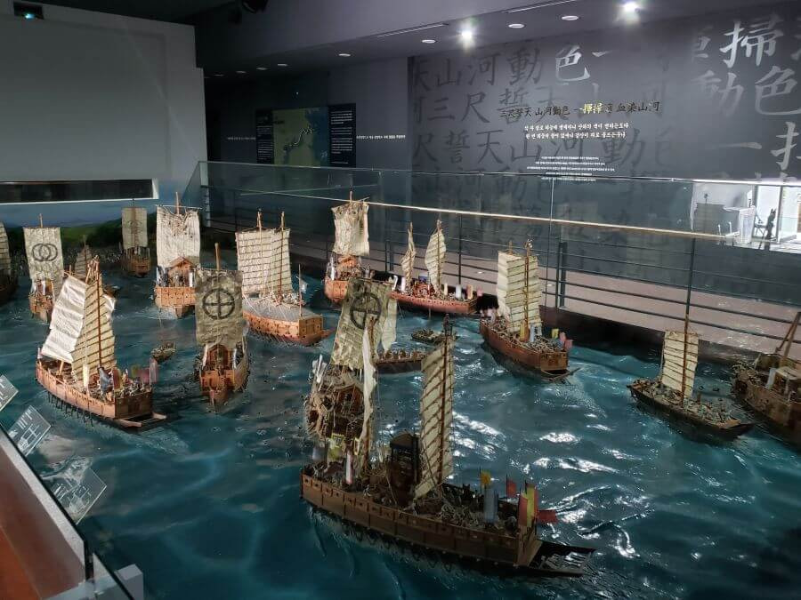 1500s Turtle Ship Bridge in Goseong and Korea's War Hero - Goseong Guy